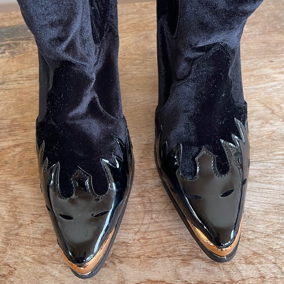 Cape Robbin | Shoes | Cape Robbin Black Velvet Patient Leather Western ...